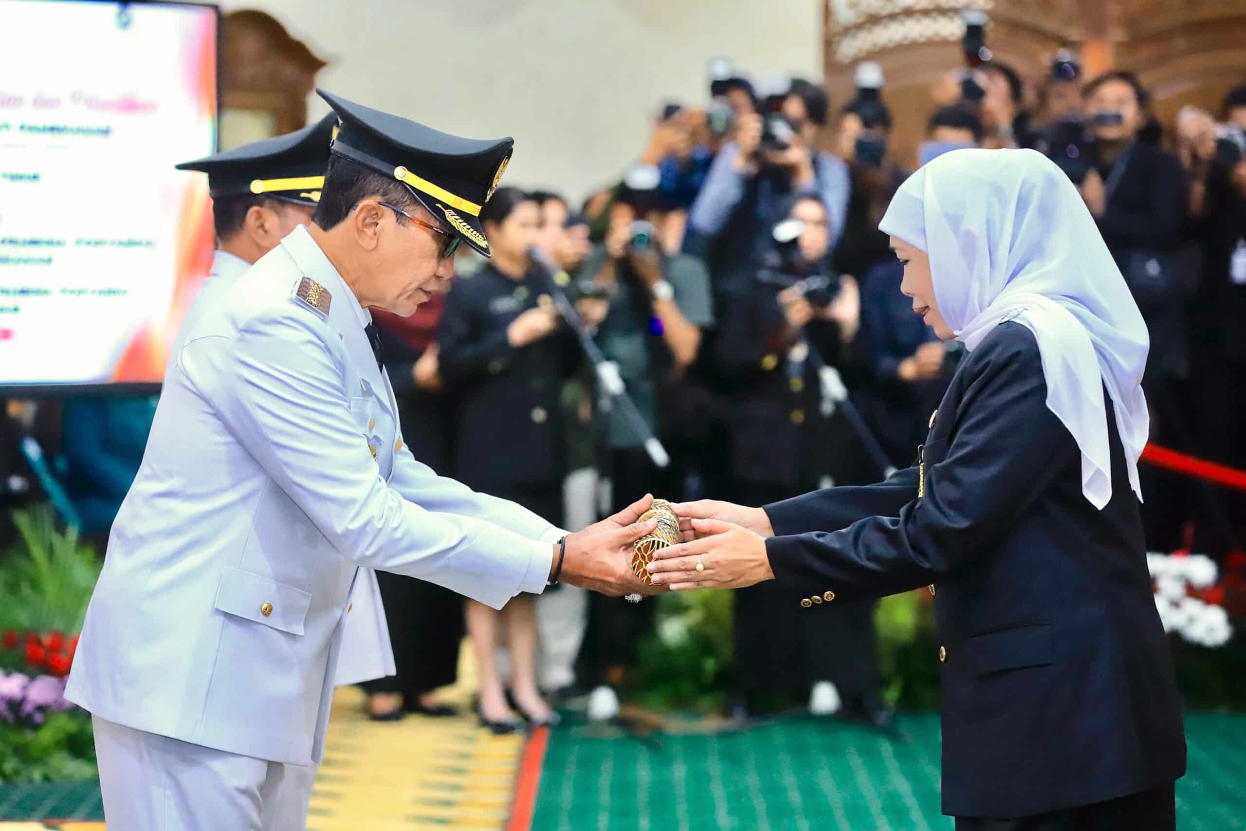 Usai Dilantik, Bupati Pamekasan Pasang Target 100 Hari Kerja - Lebur.id