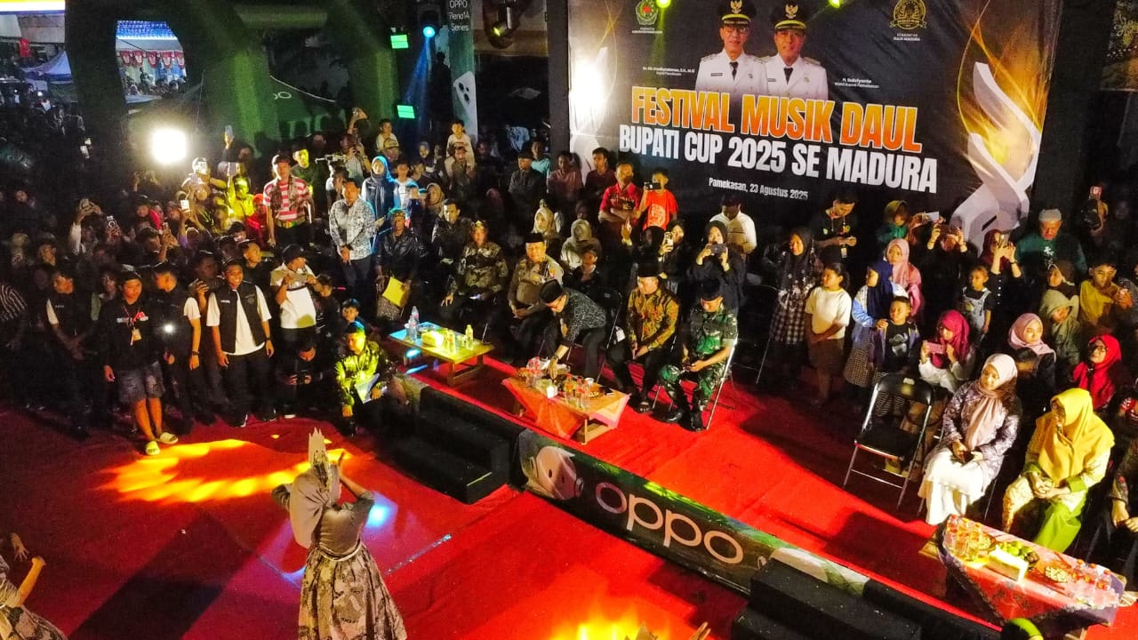 Diikuti 27 Peserta, Festival Musik Daul se-Madura Resmi Dibuka - Lebur.id